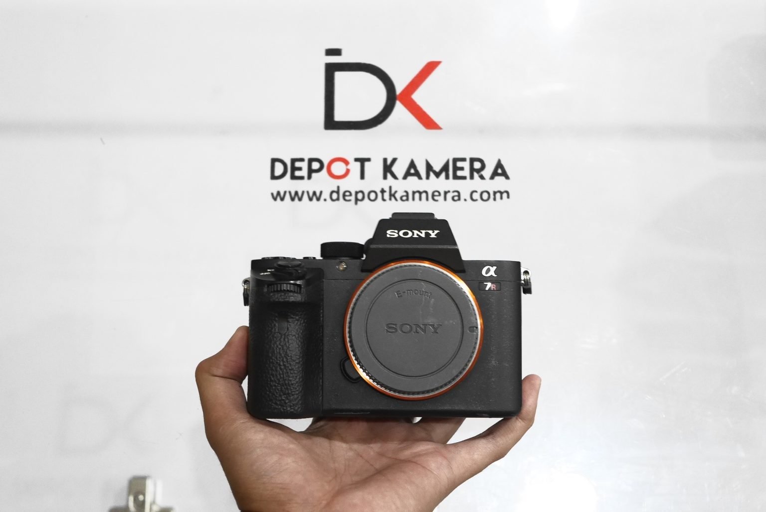 SECOND – KAMERA SONY A7R II BODY ONLY KODE 038 - High Quaility Second ...